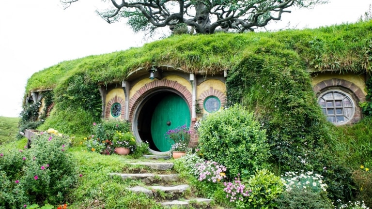 Bag End, Hobbiton - Hobbit + Lord of the Rings Location
