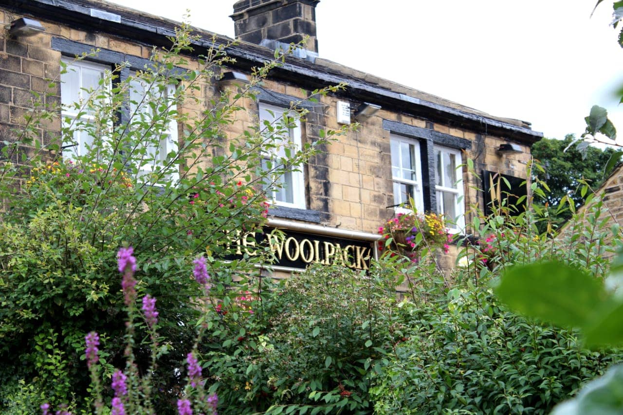 Emmerdale Classic Locations Tour from Leeds - Leeds, England