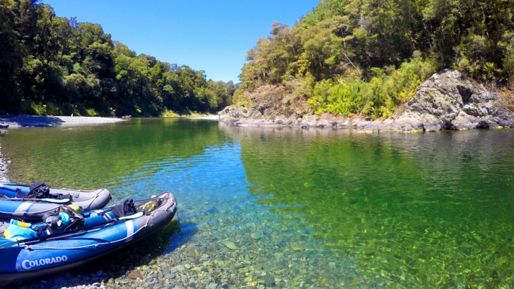 Hobbit Kayak Tour on the Pelorus River - Nelson, New Zealand