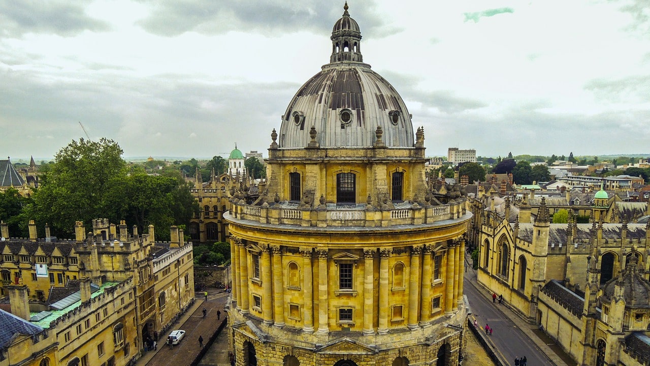 Radcliffe Camera | Tours of the UK - Discovery of Witches Location
